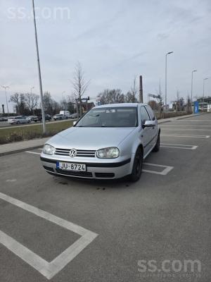 Pelēks Volkswagen Golf 2002 Jelgava, ar dzinēja tilpumu 1.60 L un nobraukumu 281 tūkst. km par 1550 €, foto  vietnē AUTOMOTO.COM.LV