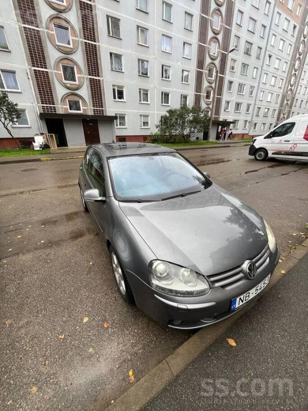 Pelēks Volkswagen Golf 2005 Rīga, ar dzinēja tilpumu 2.00 L un nobraukumu 313 tūkst. km par 1100 €, foto 6 vietnē AUTOMOTO.COM.LV