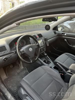Pelēks Volkswagen Golf 2005 Rīga, ar dzinēja tilpumu 2.00 L un nobraukumu 313 tūkst. km par 1100 €, foto 7 vietnē AUTOMOTO.COM.LV
