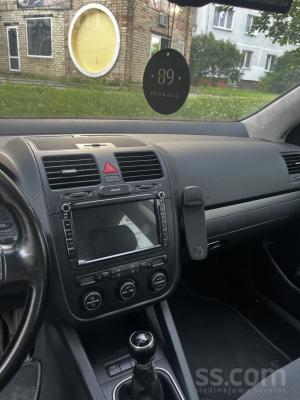 Pelēks Volkswagen Golf 2005 Rīga, ar dzinēja tilpumu 2.00 L un nobraukumu 313 tūkst. km par 1100 €, foto 8 vietnē AUTOMOTO.COM.LV