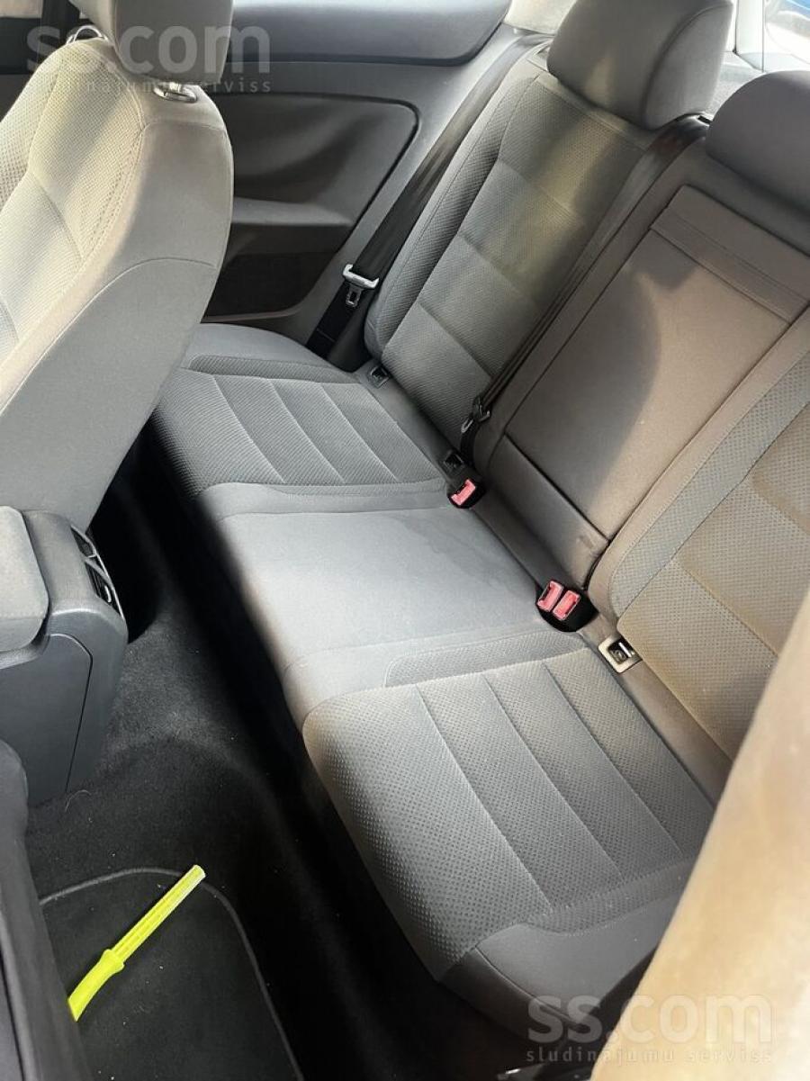 Pelēks Volkswagen Golf 2005 Rīga, ar dzinēja tilpumu 2.00 L un nobraukumu 313 tūkst. km par 1100 €, foto 9 vietnē AUTOMOTO.COM.LV