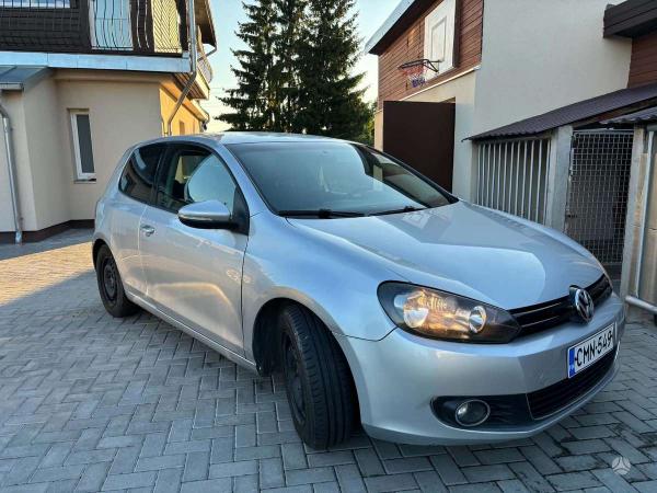Grey Volkswagen Golf 2010 in Kaunas, with an engine capacity of 1.60 L and mileage of 331 thousand km for 2650 €, photo 2 on AUTOMOTO.COM.LV