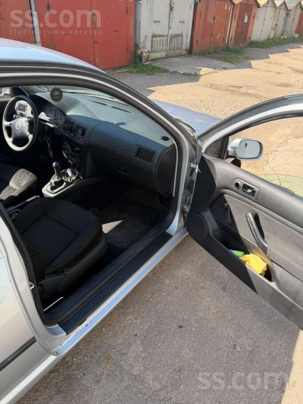 Pelēks Volkswagen Golf 2020 Rīga, ar dzinēja tilpumu 1.90 L un nobraukumu 321 tūkst. km par 1600 €, foto 7 vietnē AUTOMOTO.COM.LV