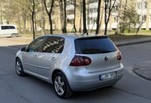 Grey Volkswagen Golf 2008 in Vilnius, with an engine capacity of 1.90 L and mileage of 219 thousand km for 1450 €, photo 6 on AUTOMOTO.COM.LV