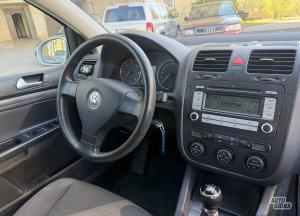 Grey Volkswagen Golf 2008 in Vilnius, with an engine capacity of 1.90 L and mileage of 219 thousand km for 1450 €, photo 10 on AUTOMOTO.COM.LV