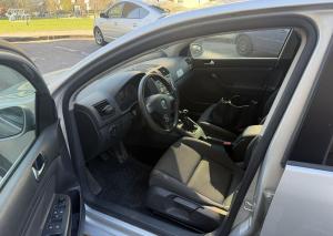 Grey Volkswagen Golf 2008 in Vilnius, with an engine capacity of 1.90 L and mileage of 219 thousand km for 1450 €, photo 14 on AUTOMOTO.COM.LV