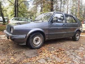 Pelēks Volkswagen Golf 1987 Rīga, ar dzinēja tilpumu 1.60 L un nobraukumu 412 tūkst. km par 1100 €, foto 3 vietnē AUTOMOTO.COM.LV