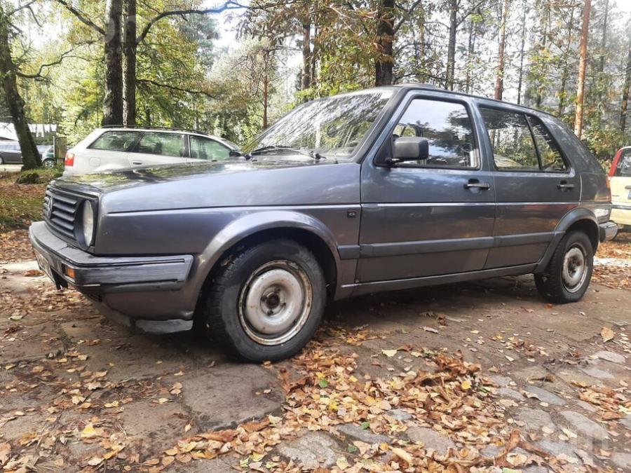 Pelēks Volkswagen Golf 1987 Rīga, ar dzinēja tilpumu 1.60 L un nobraukumu 412 tūkst. km par 1100 €, foto 3 vietnē AUTOMOTO.COM.LV