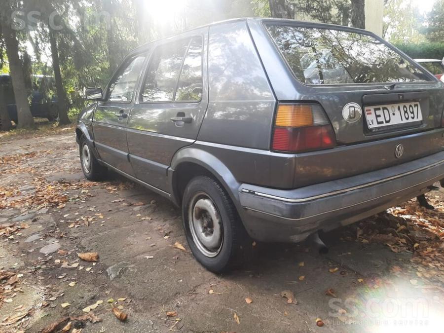 Pelēks Volkswagen Golf 1987 Rīga, ar dzinēja tilpumu 1.60 L un nobraukumu 412 tūkst. km par 1100 €, foto 8 vietnē AUTOMOTO.COM.LV