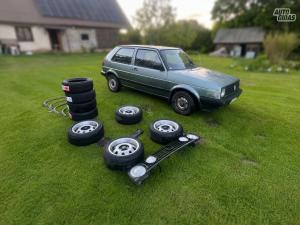 Pelēks Volkswagen Golf 1988 Jonava, ar dzinēja tilpumu 1.30 L un nobraukumu 49 tūkst. km par 750 €, foto  vietnē AUTOMOTO.COM.LV