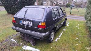 Grey Volkswagen Golf 1988 in Sakiai, with an engine capacity of 1.60 L and mileage of 249 thousand km for 800 €, photo 8 on AUTOMOTO.COM.LV