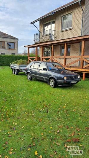 Grey Volkswagen Golf 1988 in Sakiai, with an engine capacity of 1.60 L and mileage of 249 thousand km for 800 €, photo 17 on AUTOMOTO.COM.LV