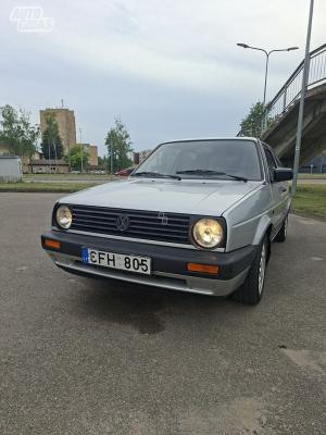 Pelēks Volkswagen Golf 1990 Panevēža, ar dzinēja tilpumu 1.60 L un nobraukumu 263 tūkst. km par 2000 €, foto  vietnē AUTOMOTO.COM.LV