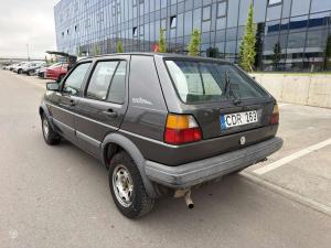 Pelēks Volkswagen Golf 1992 Panevēža, ar dzinēja tilpumu 1.78 L un nobraukumu 194 tūkst. km par 1250 €, foto 8 vietnē AUTOMOTO.COM.LV