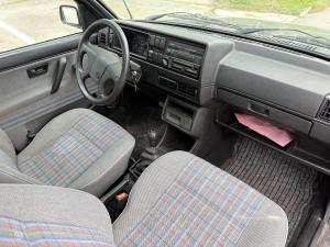 Pelēks Volkswagen Golf 1992 Panevēža, ar dzinēja tilpumu 1.78 L un nobraukumu 194 tūkst. km par 1250 €, foto 17 vietnē AUTOMOTO.COM.LV