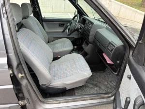 Pelēks Volkswagen Golf 1992 Panevēža, ar dzinēja tilpumu 1.78 L un nobraukumu 194 tūkst. km par 1250 €, foto 18 vietnē AUTOMOTO.COM.LV
