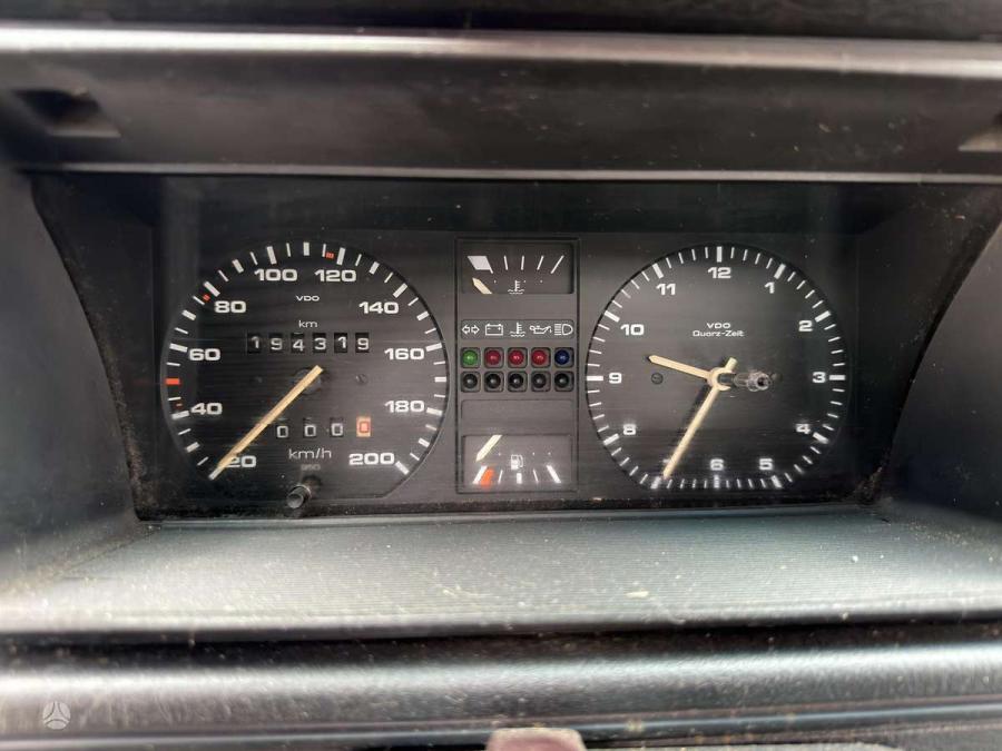 Pelēks Volkswagen Golf 1992 Panevēža, ar dzinēja tilpumu 1.78 L un nobraukumu 194 tūkst. km par 1250 €, foto 21 vietnē AUTOMOTO.COM.LV