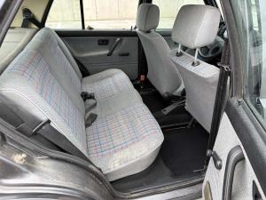 Pelēks Volkswagen Golf 1992 Panevēža, ar dzinēja tilpumu 1.78 L un nobraukumu 194 tūkst. km par 1250 €, foto 23 vietnē AUTOMOTO.COM.LV