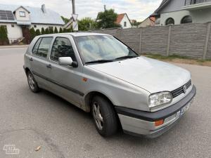 Grey Volkswagen Golf 1995 in Kaunas, with an engine capacity of 1.90 L and mileage of 320 thousand km for 950 €, photo 4 on AUTOMOTO.COM.LV