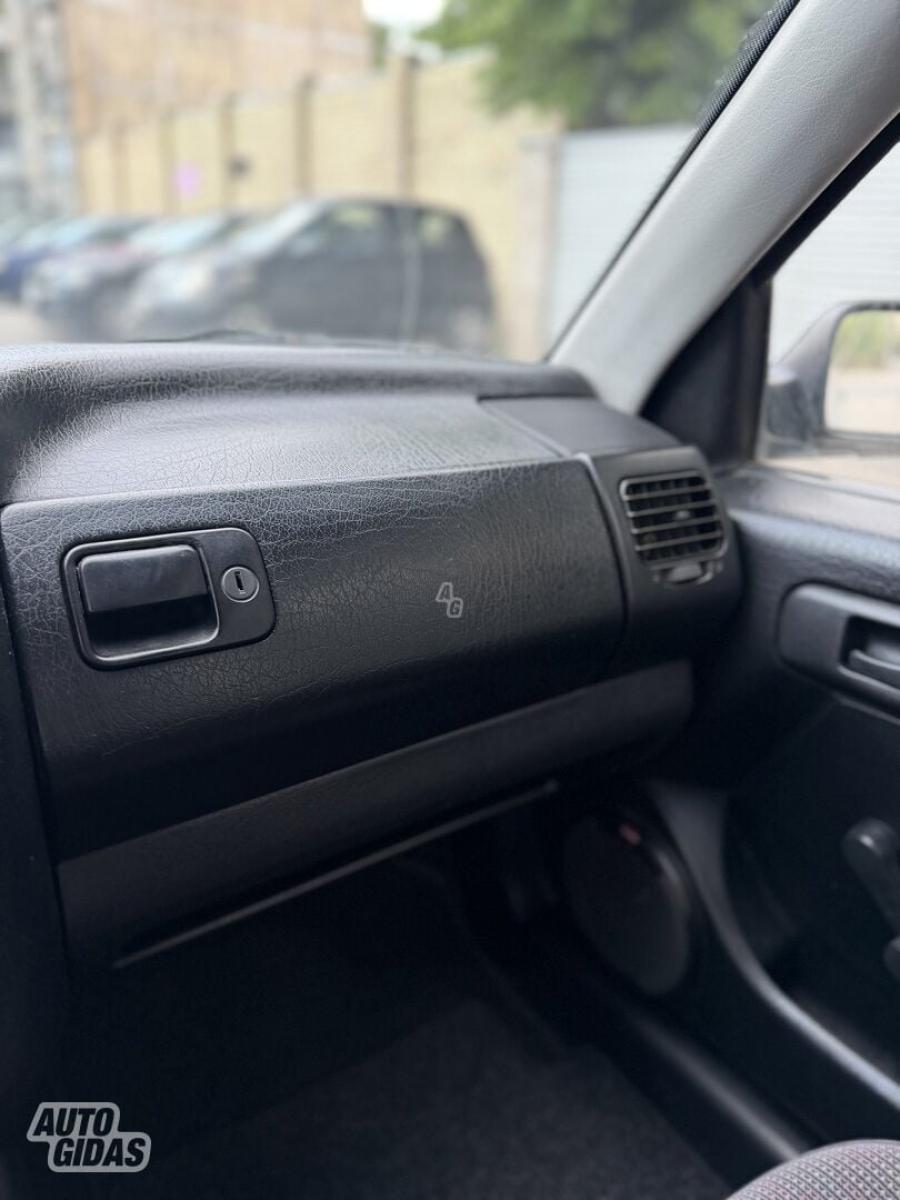 Grey Volkswagen Golf 1995 in Kaunas, with an engine capacity of 1.90 L and mileage of 320 thousand km for 950 €, photo 20 on AUTOMOTO.COM.LV