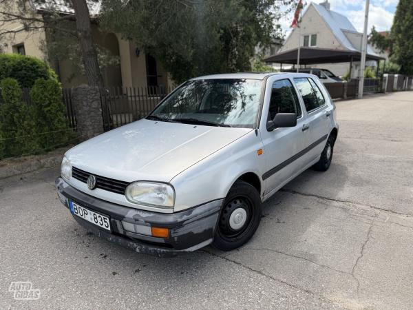 Pelēks Volkswagen Golf 1995 Kauņa, ar dzinēja tilpumu 1.80 L un nobraukumu 164 tūkst. km par 850 €, foto 1 vietnē AUTOMOTO.COM.LV