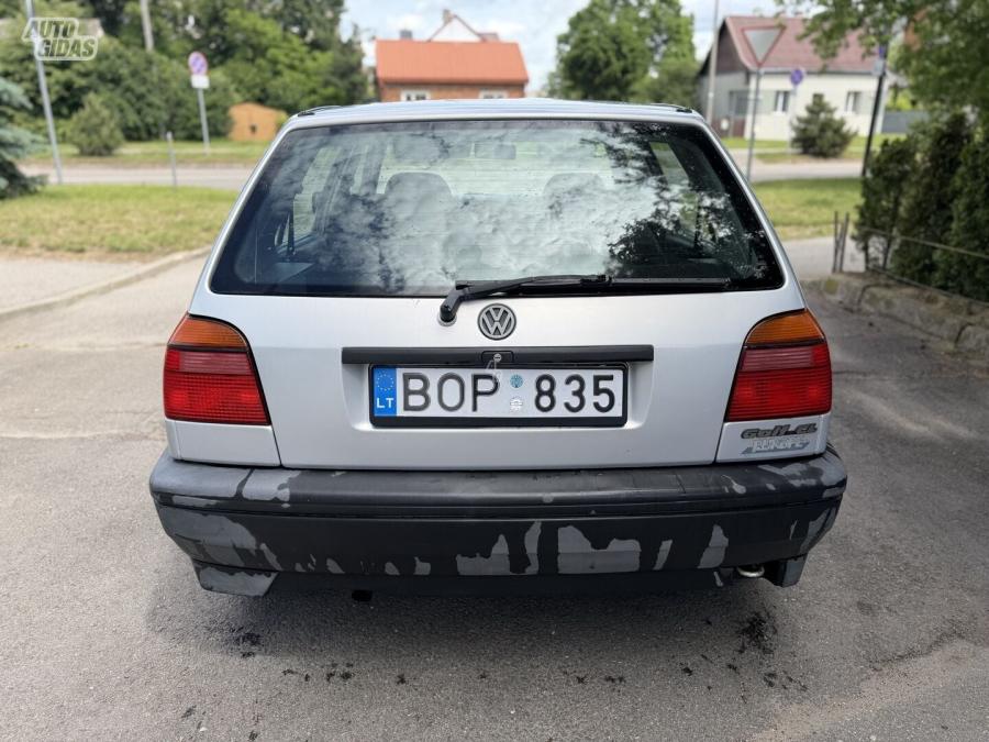 Pelēks Volkswagen Golf 1995 Kauņa, ar dzinēja tilpumu 1.80 L un nobraukumu 164 tūkst. km par 850 €, foto 7 vietnē AUTOMOTO.COM.LV