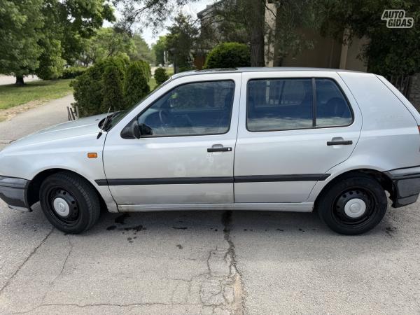 Pelēks Volkswagen Golf 1995 Kauņa, ar dzinēja tilpumu 1.80 L un nobraukumu 164 tūkst. km par 850 €, foto 8 vietnē AUTOMOTO.COM.LV