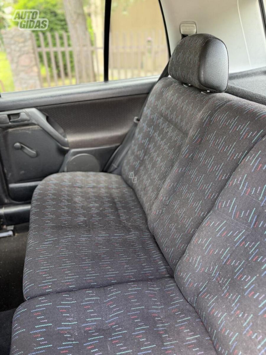 Pelēks Volkswagen Golf 1995 Kauņa, ar dzinēja tilpumu 1.80 L un nobraukumu 164 tūkst. km par 850 €, foto 15 vietnē AUTOMOTO.COM.LV
