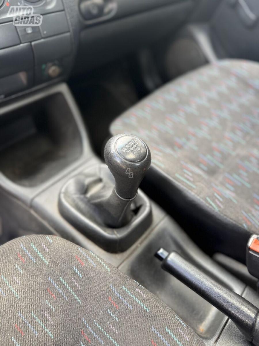 Pelēks Volkswagen Golf 1995 Kauņa, ar dzinēja tilpumu 1.80 L un nobraukumu 164 tūkst. km par 850 €, foto 20 vietnē AUTOMOTO.COM.LV
