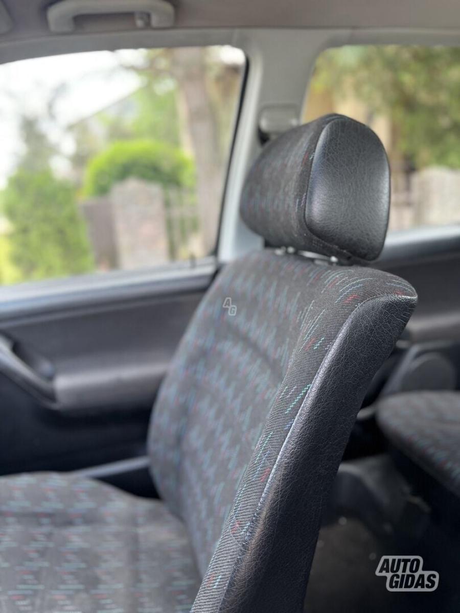 Pelēks Volkswagen Golf 1995 Kauņa, ar dzinēja tilpumu 1.80 L un nobraukumu 164 tūkst. km par 850 €, foto 21 vietnē AUTOMOTO.COM.LV
