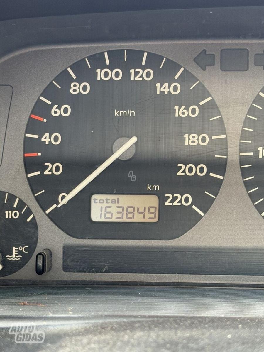 Pelēks Volkswagen Golf 1995 Kauņa, ar dzinēja tilpumu 1.80 L un nobraukumu 164 tūkst. km par 850 €, foto 28 vietnē AUTOMOTO.COM.LV