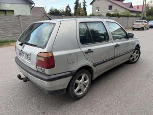 Pelēks Volkswagen Golf 1995 Kauņa, ar dzinēja tilpumu 1.90 L un nobraukumu 320 tūkst. km par 590 €, foto 7 vietnē AUTOMOTO.COM.LV