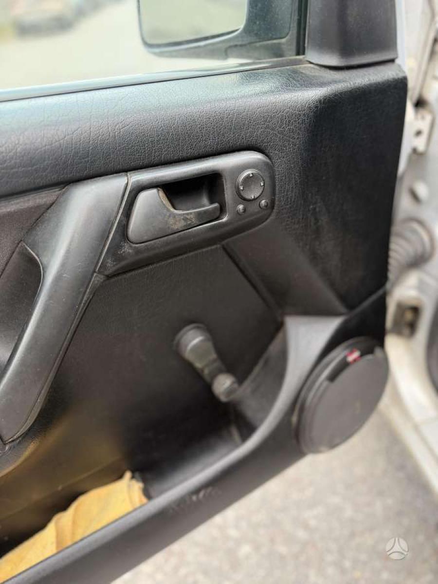 Pelēks Volkswagen Golf 1995 Kauņa, ar dzinēja tilpumu 1.90 L un nobraukumu 320 tūkst. km par 590 €, foto 19 vietnē AUTOMOTO.COM.LV