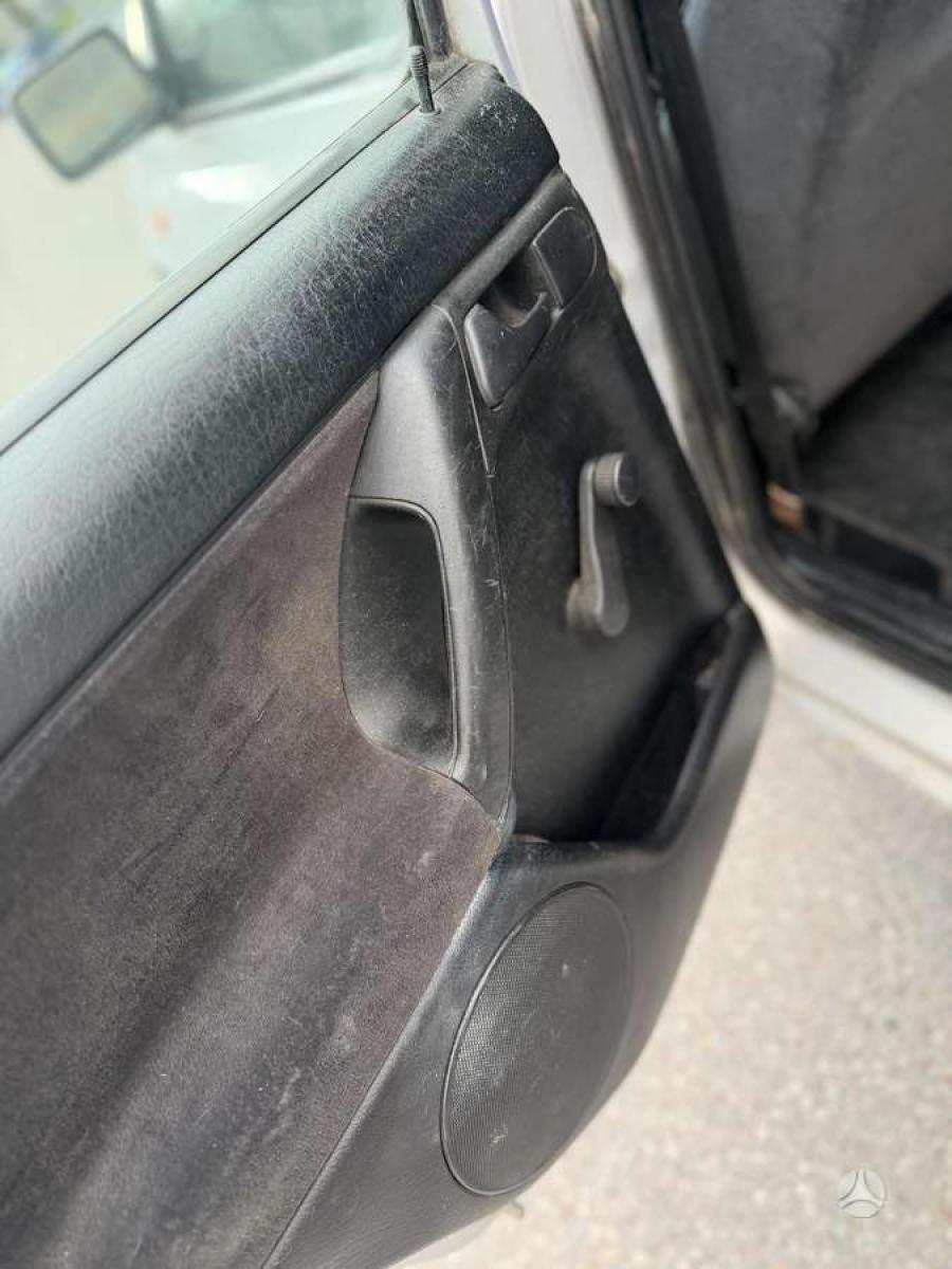 Pelēks Volkswagen Golf 1995 Kauņa, ar dzinēja tilpumu 1.90 L un nobraukumu 320 tūkst. km par 590 €, foto 27 vietnē AUTOMOTO.COM.LV