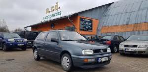 Pelēks Volkswagen Golf 1997 Valmiera, ar dzinēja tilpumu 1.40 L un nobraukumu 170 tūkst. km par 1250 €, foto  vietnē AUTOMOTO.COM.LV