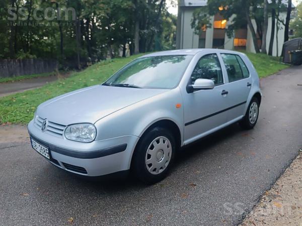 Grey Volkswagen Golf 1997 in Riga, with an engine capacity of 1.60 L and mileage of 389 thousand km for 1450 €, photo 1 on AUTOMOTO.COM.LV
