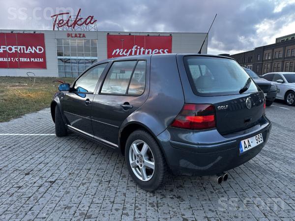 Grey Volkswagen Golf 1998 in Riga, with an engine capacity of 2.30 L and mileage of 304 thousand km for 900 €, photo 2 on AUTOMOTO.COM.LV