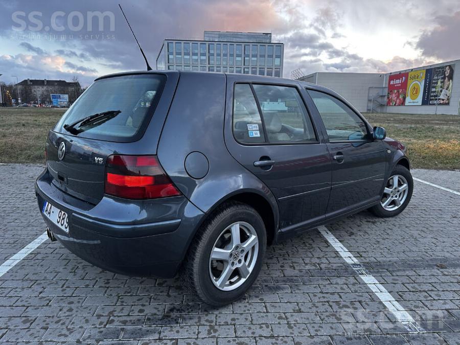 Grey Volkswagen Golf 1998 in Riga, with an engine capacity of 2.30 L and mileage of 304 thousand km for 900 €, photo 3 on AUTOMOTO.COM.LV