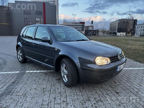 Grey Volkswagen Golf 1998 in Riga, with an engine capacity of 2.30 L and mileage of 304 thousand km for 900 €, photo 5 on AUTOMOTO.COM.LV