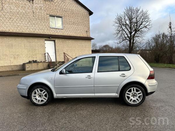 Grey Volkswagen Golf 1998 in Kraslava, with an engine capacity of 1.90 L and mileage of 400 thousand km for 1500 €, photo 3 on AUTOMOTO.COM.LV