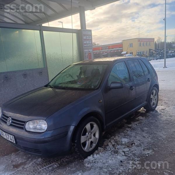 Pelēks Volkswagen Golf 1998 Madona, ar dzinēja tilpumu 1.40 L un nobraukumu 375 tūkst. km par 650 €, foto 1 vietnē AUTOMOTO.COM.LV