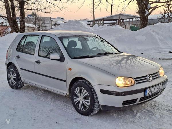 Grey Volkswagen Golf 1998 in Plunge, with an engine capacity of 1.90 L and mileage of 309 thousand km for 950 €, photo 7 on AUTOMOTO.COM.LV