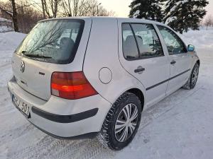 Grey Volkswagen Golf 1998 in Plunge, with an engine capacity of 1.90 L and mileage of 309 thousand km for 950 €, photo 12 on AUTOMOTO.COM.LV