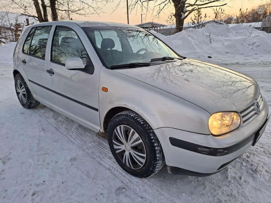 Grey Volkswagen Golf 1998 in Plunge, with an engine capacity of 1.90 L and mileage of 309 thousand km for 950 €, photo 13 on AUTOMOTO.COM.LV