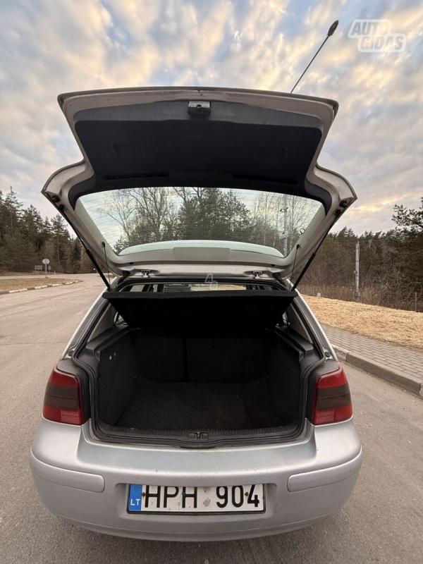 Pelēks Volkswagen Golf 1998 Ignalina, ar dzinēja tilpumu 1.90 L un nobraukumu 372 tūkst. km par 1200 €, foto 7 vietnē AUTOMOTO.COM.LV