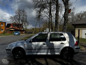 Pelēks Volkswagen Golf 1998 Panevēža, ar dzinēja tilpumu 1.40 L un nobraukumu 240 tūkst. km par 555 €, foto 5 vietnē AUTOMOTO.COM.LV
