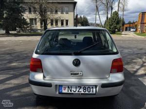 Grey Volkswagen Golf 1998 in Panevezys, with an engine capacity of 1.40 L and mileage of 241 thousand km for 555 €, photo 9 on AUTOMOTO.COM.LV