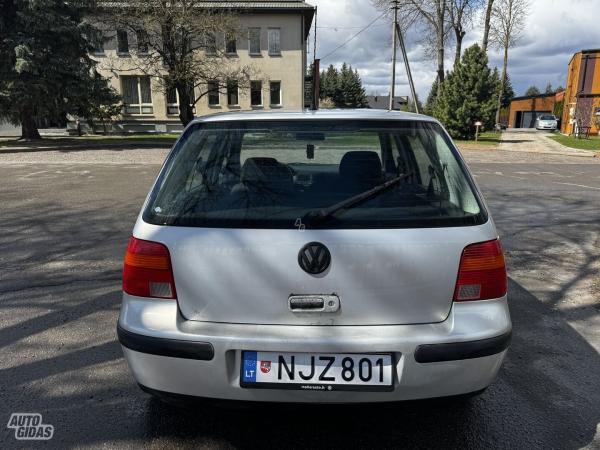 Grey Volkswagen Golf 1998 in Panevezys, with an engine capacity of 1.40 L and mileage of 241 thousand km for 555 €, photo 8 on AUTOMOTO.COM.LV