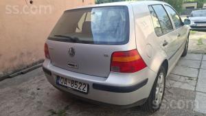 Pelēks Volkswagen Golf 1998 Rīga, ar dzinēja tilpumu 1.60 L un nobraukumu 292 tūkst. km par 700 €, foto 3 vietnē AUTOMOTO.COM.LV