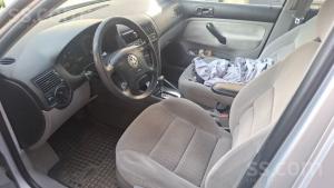Pelēks Volkswagen Golf 1998 Rīga, ar dzinēja tilpumu 1.60 L un nobraukumu 292 tūkst. km par 700 €, foto 5 vietnē AUTOMOTO.COM.LV